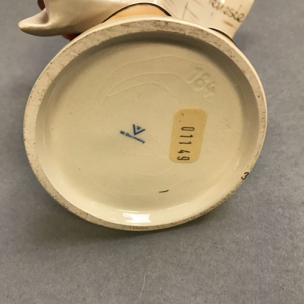 Vintage Goebel Hummel Figurine 184 "Latest News" (5.5") – Main Street ...