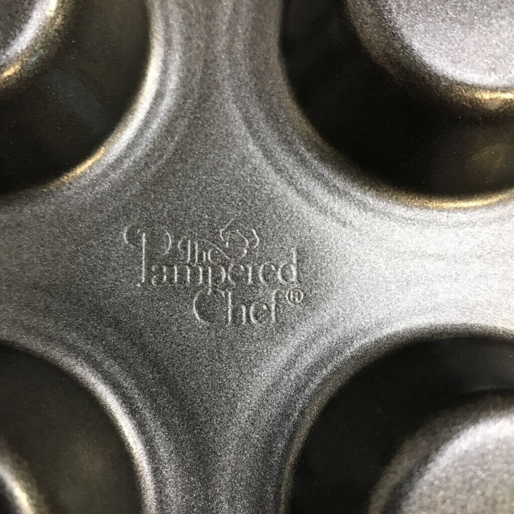 Pampered Chef Deluxe Nonstick 24-Cup Mini Muffin Pan (16X12) – Main ...